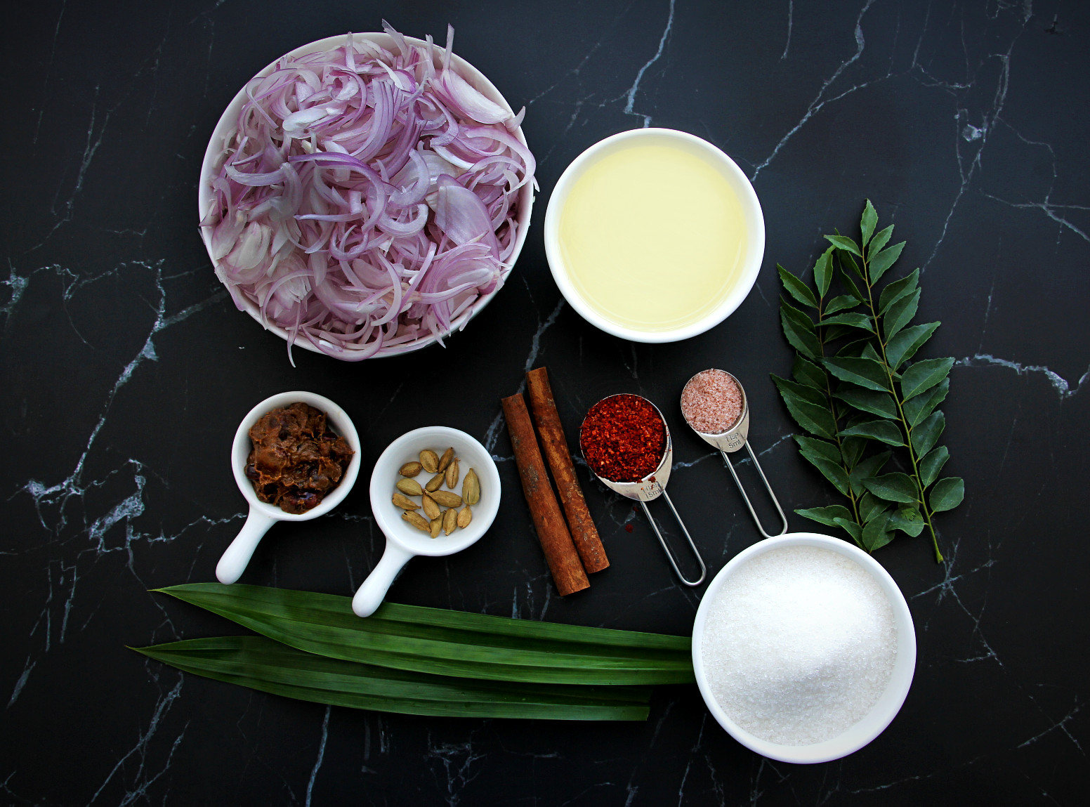 Seeni Sambol (spicy caramelised onion relish) – The Mum My Kids Need